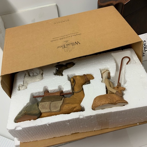 Willow Tree | Accents | Willow Tree Shepherd Stable Animals Gently Used In Good Conditions ...